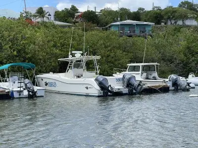 2006 World Cat 330 TE powerboat for sale