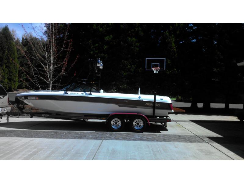 2000 Malibu Escape LSV 23 powerboat for sale in Washington