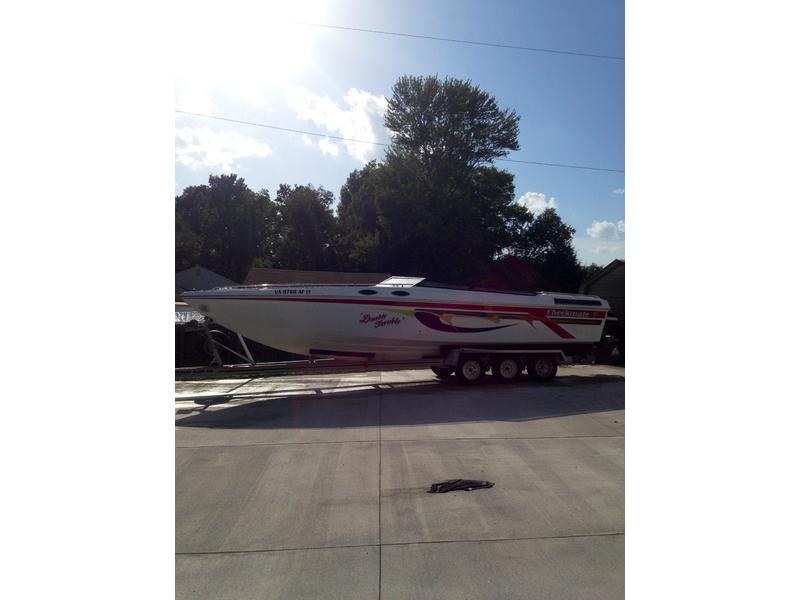1988 Checkmate 303 powerboat for sale in Virginia
