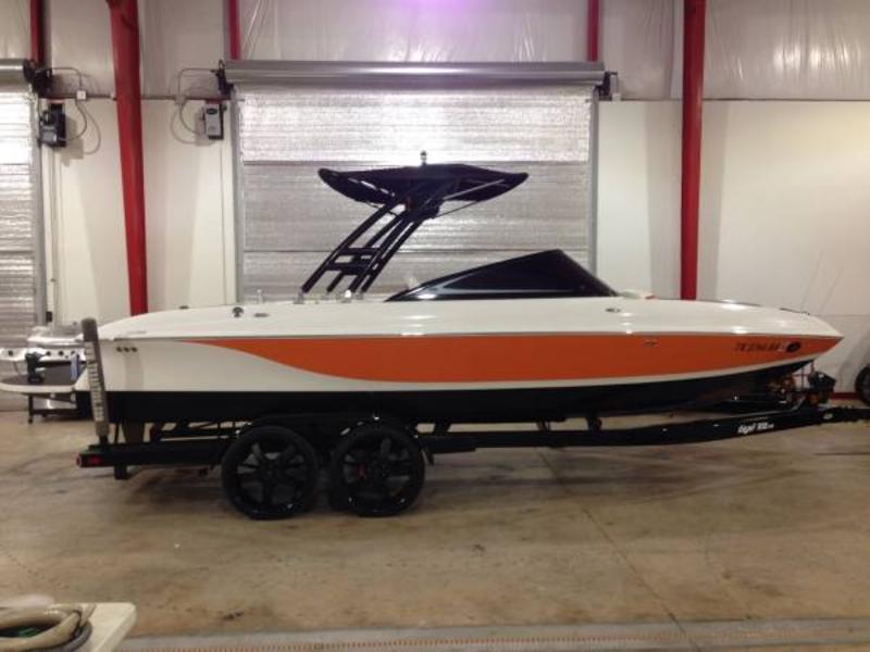 2008 Tige 22 ve powerboat for sale in Texas