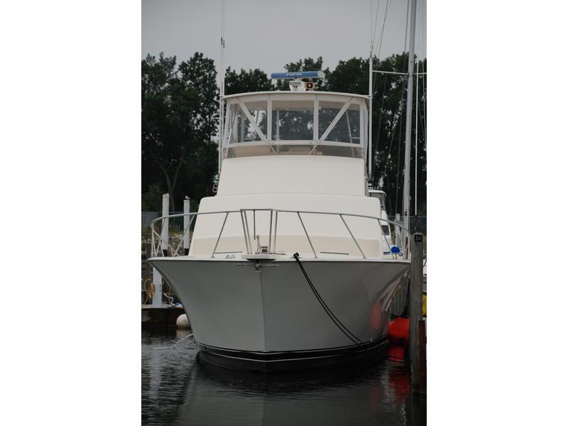 1990 POST Marine Convertible Sportfish powerboat for sale in Wisconsin