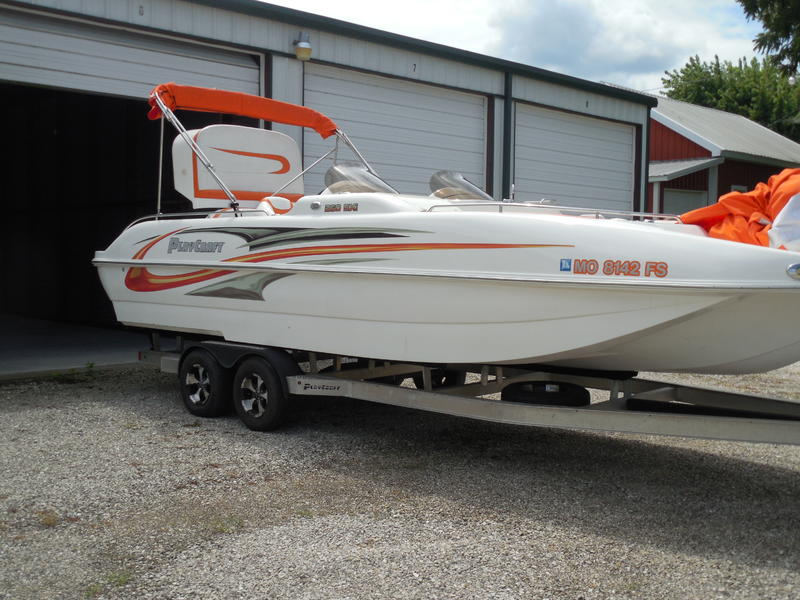 2011 Playcraft Extreme Power Deck 260 SXI powerboat for sale in Missouri