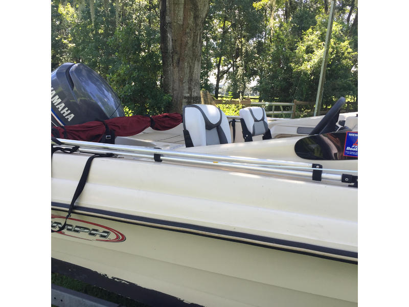 2003 Triumph 190 DC powerboat for sale in Florida