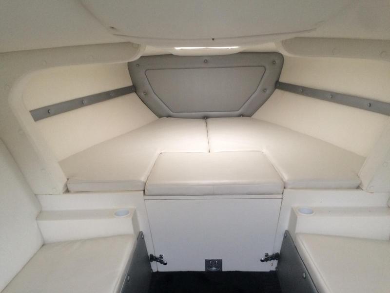 1991 APACHE 28 FT BRAVE powerboat for sale in Maryland
