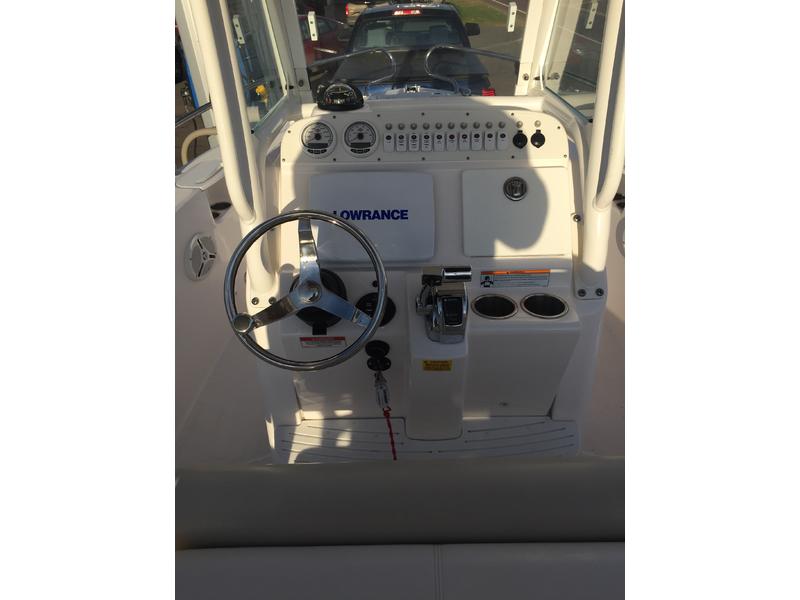 2011 Everglades 210cc powerboat for sale in Wisconsin