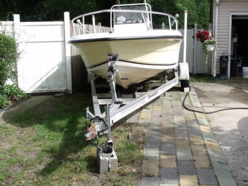 2006 Angler 180 F Center Console powerboat for sale in New York
