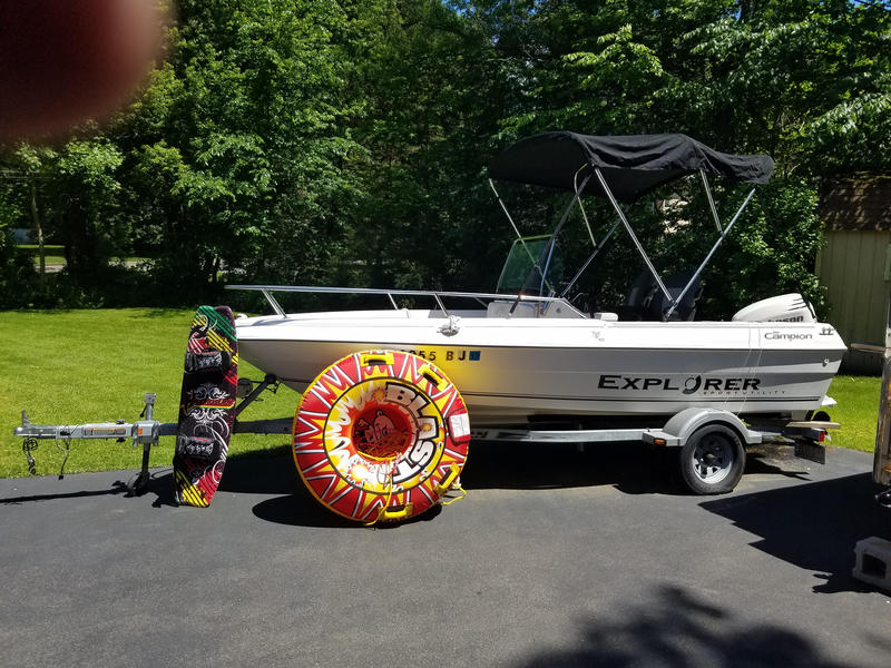 2004 Campion Explorer 492 powerboat for sale in Connecticut