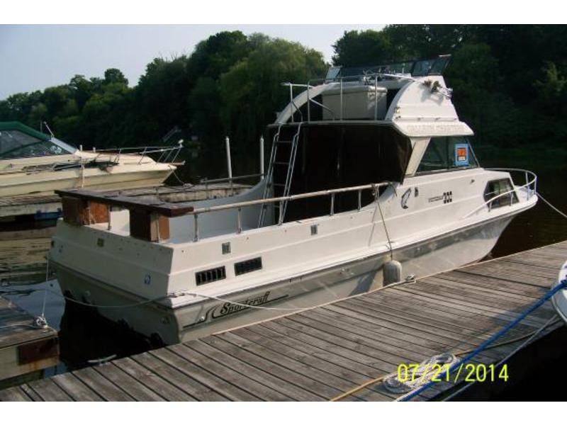 1983 Sportcraft 300 Sportfisherman powerboat for sale in Wisconsin