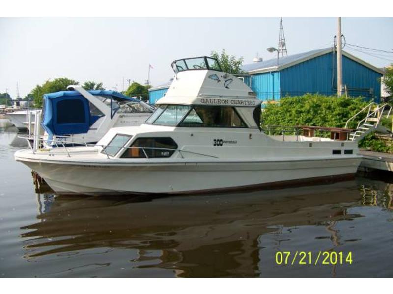 1983 Sportcraft 300 Sportfisherman powerboat for sale in Wisconsin
