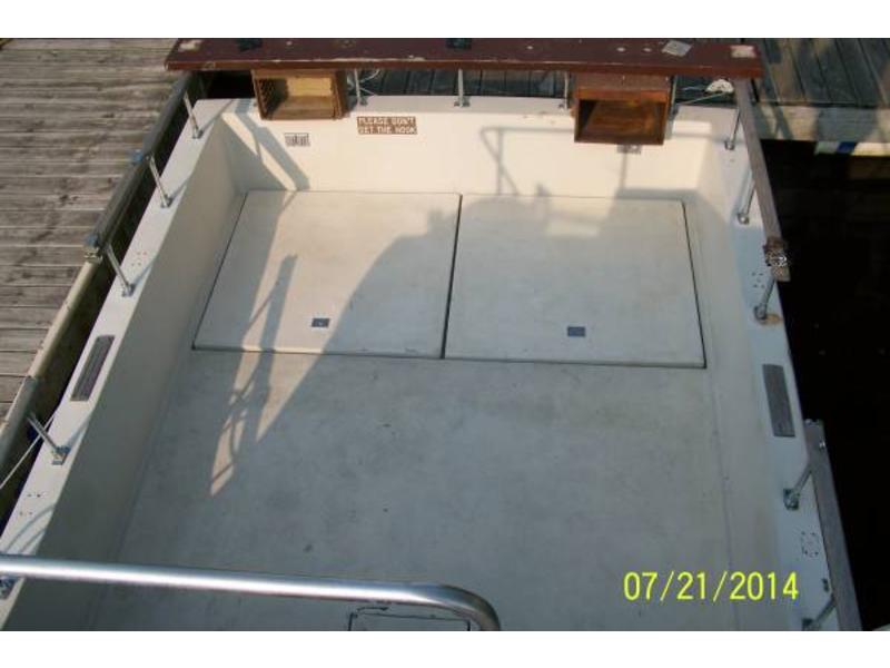 1983 Sportcraft 300 Sportfisherman powerboat for sale in Wisconsin