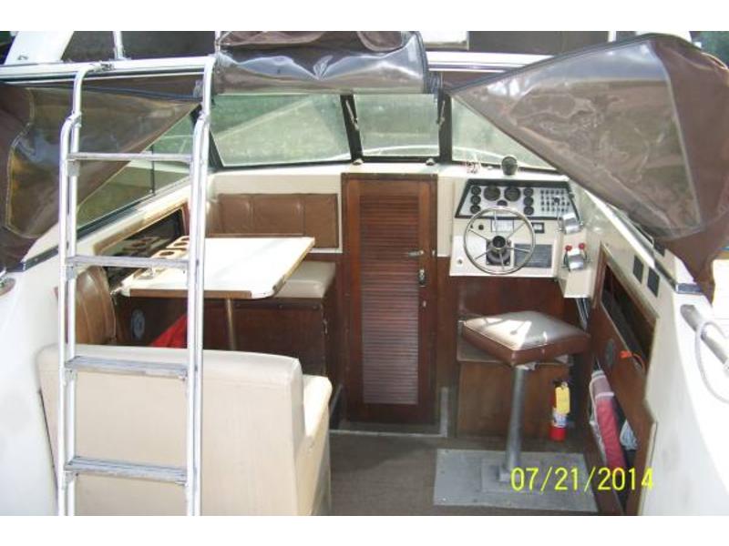 1983 Sportcraft 300 Sportfisherman powerboat for sale in Wisconsin
