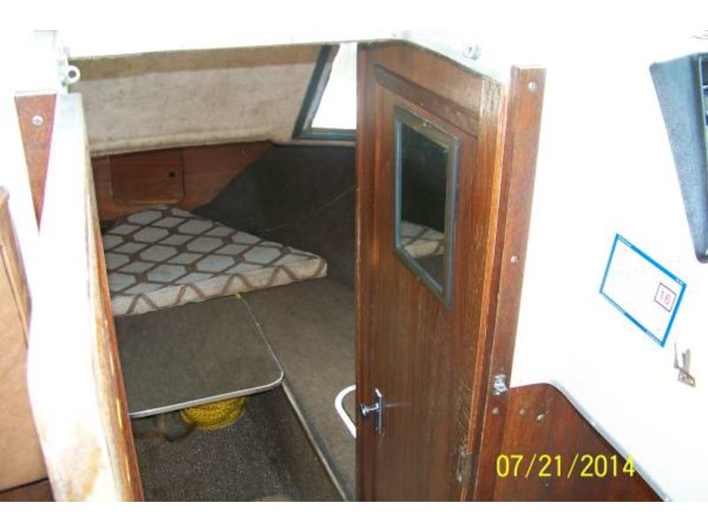 1983 Sportcraft 300 Sportfisherman powerboat for sale in Wisconsin