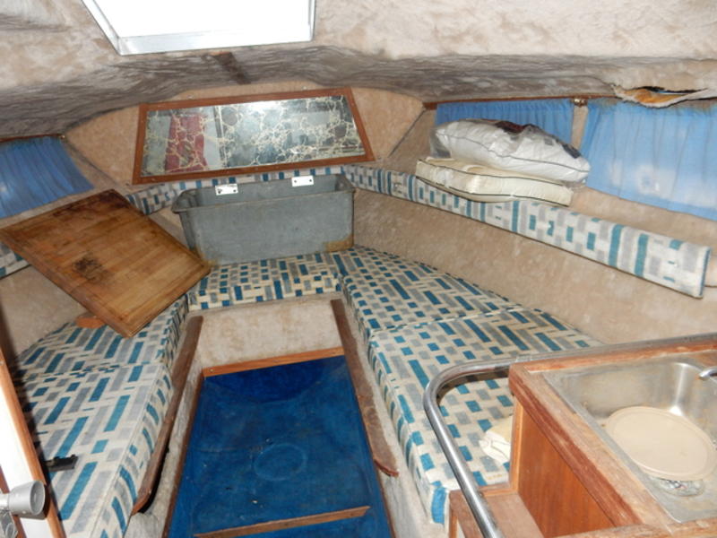 1979 Sea Ray Sundancer powerboat for sale in California