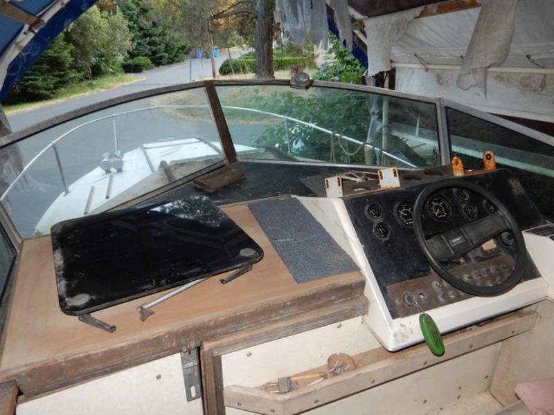 1979 Sea Ray Sundancer powerboat for sale in California