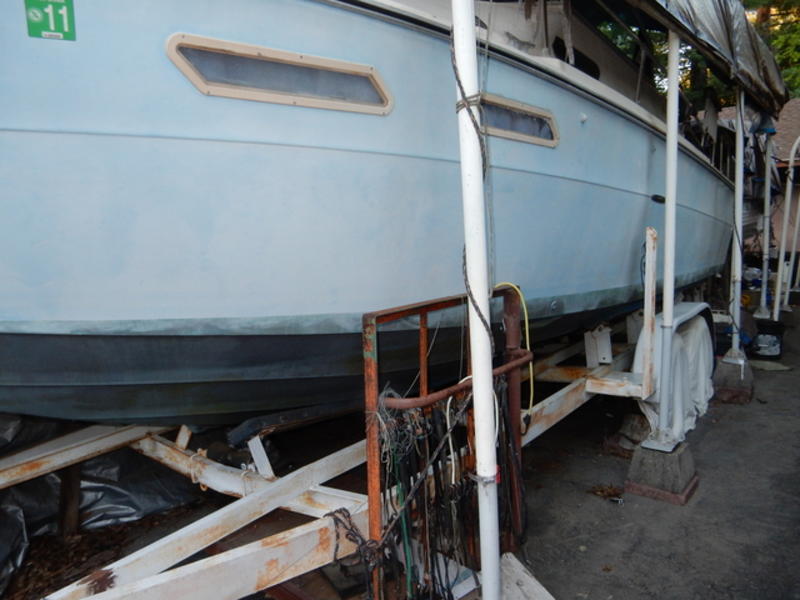 1979 Sea Ray Sundancer powerboat for sale in California