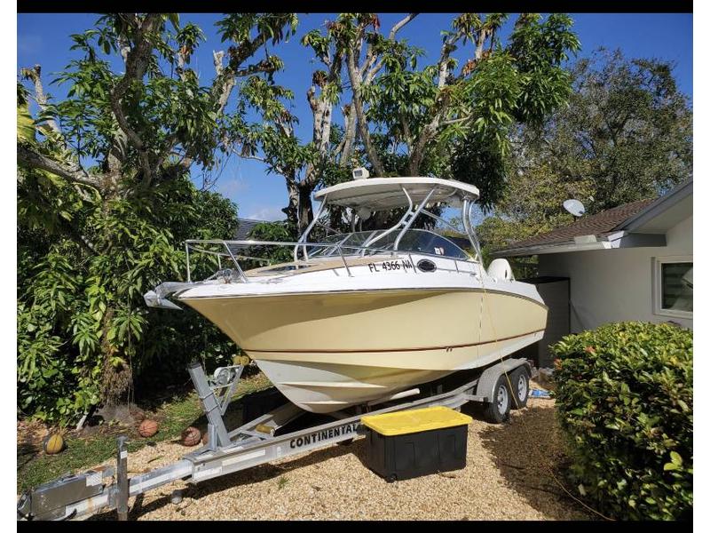 Wellcraft 252 Coastal powerboat for sale in Florida
