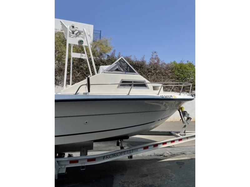 1998 Angler 204 Walk Around powerboat for sale in California