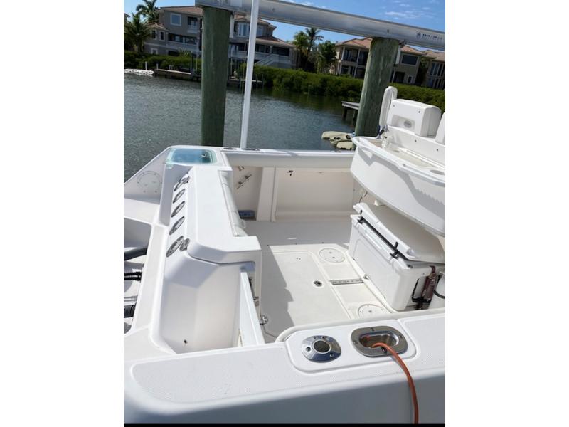 2015 Everglades 255CC powerboat for sale in Florida