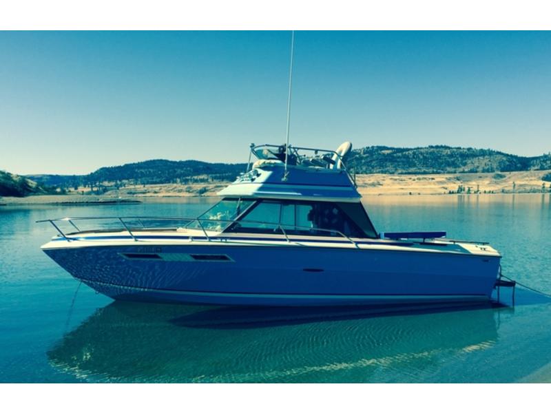 1979 Sea Ray 240 SRV FB powerboat for sale in Washington