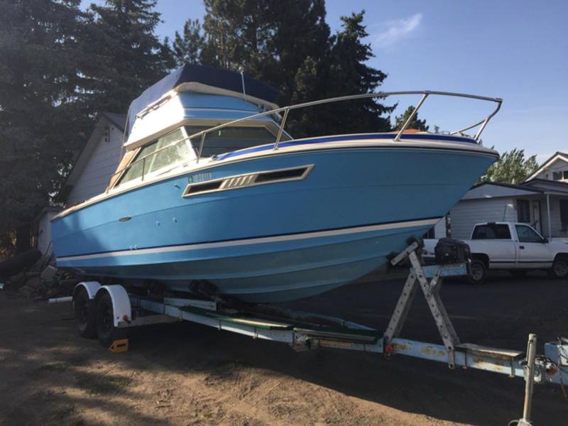 1979 Sea Ray 240 SRV FB powerboat for sale in Washington