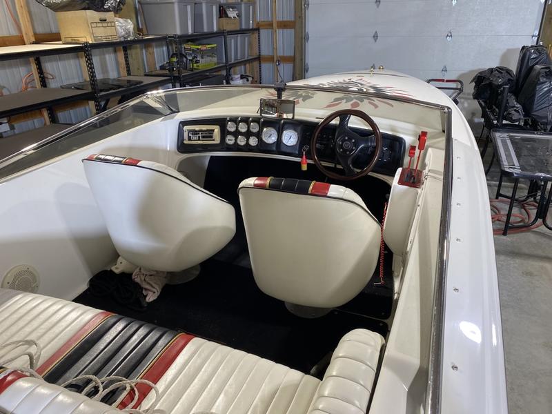 1995 Donzi 22 Classic Black Hawk powerboat for sale in Idaho