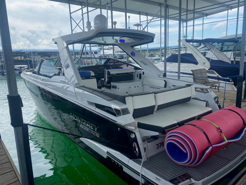 2017 Monterey 378 SE powerboat for sale in Texas