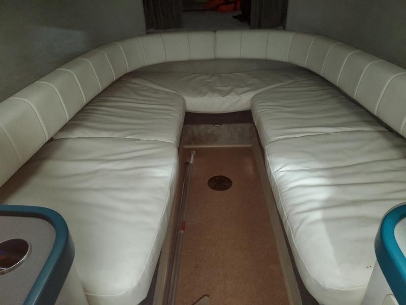 1991 Formula 419 SR1 powerboat for sale in Michigan