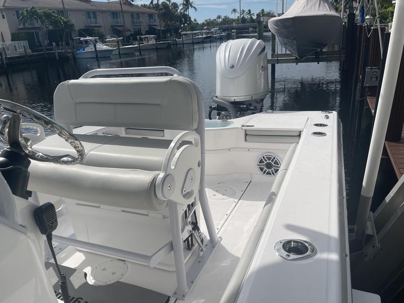 2023 Everglades 243 Hybrid powerboat for sale in Florida
