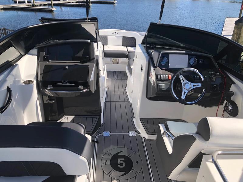 2022 Monterey M65 powerboat for sale in Florida