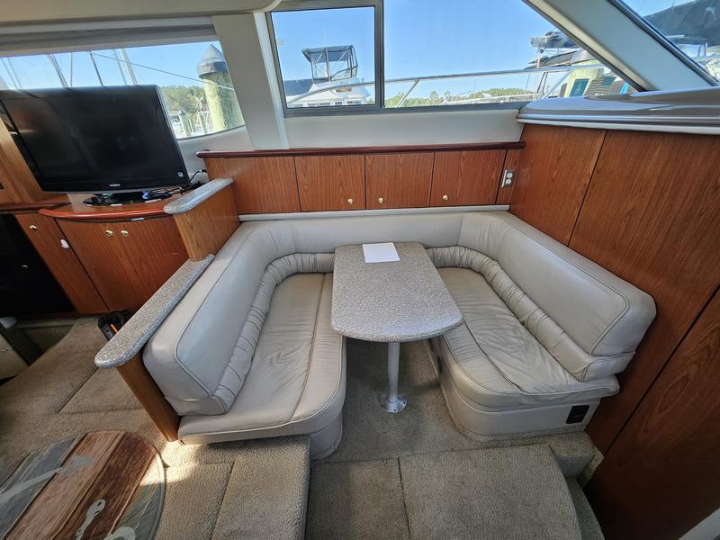 1999 Maxum SCA 4100 powerboat for sale in North Carolina